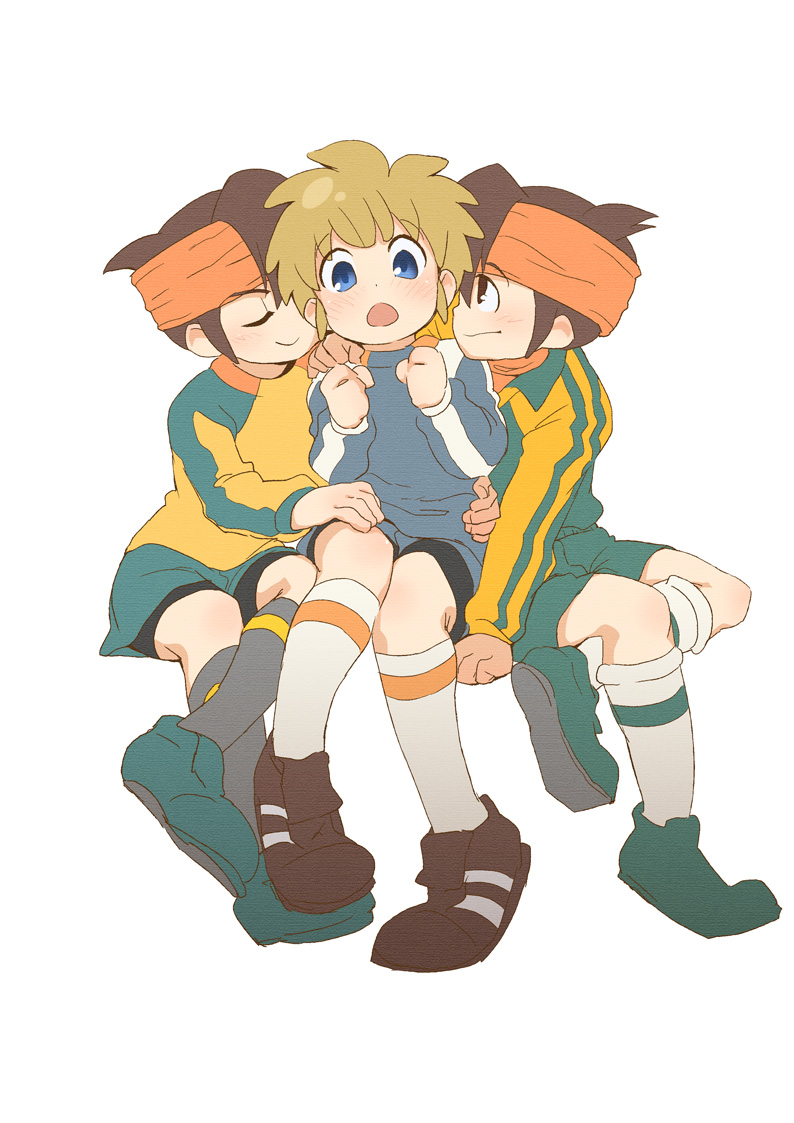 Safebooru - 3boys blue eyes blush boy sandwich brown hair clone endou ...