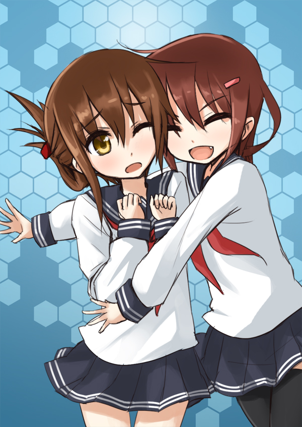 Safebooru - 2girls brown hair fang hair ornament hairclip hug ikazuchi ...