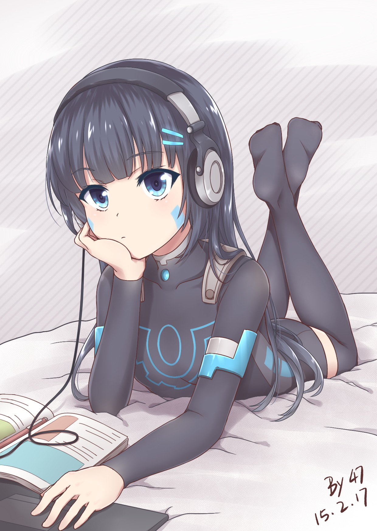Safebooru - 1girl 47 (479992103) bangs bed sheet black hair black legwear blue eyes blunt bangs ...