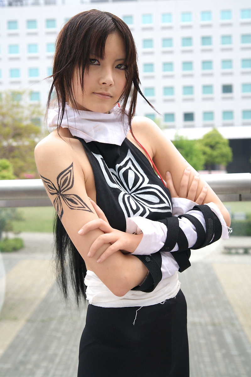 Safebooru - backless bleach cosplay ponytail shihouin yoruichi ...