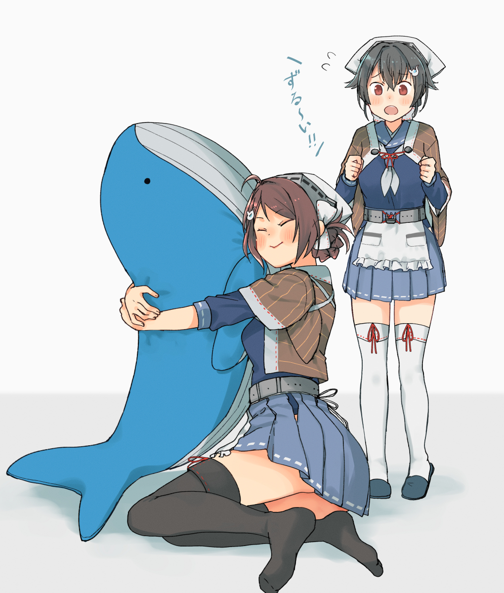 Safebooru - 2girls ahoge annin musou black hair black thighhighs blue sailor collar blue skirt ...