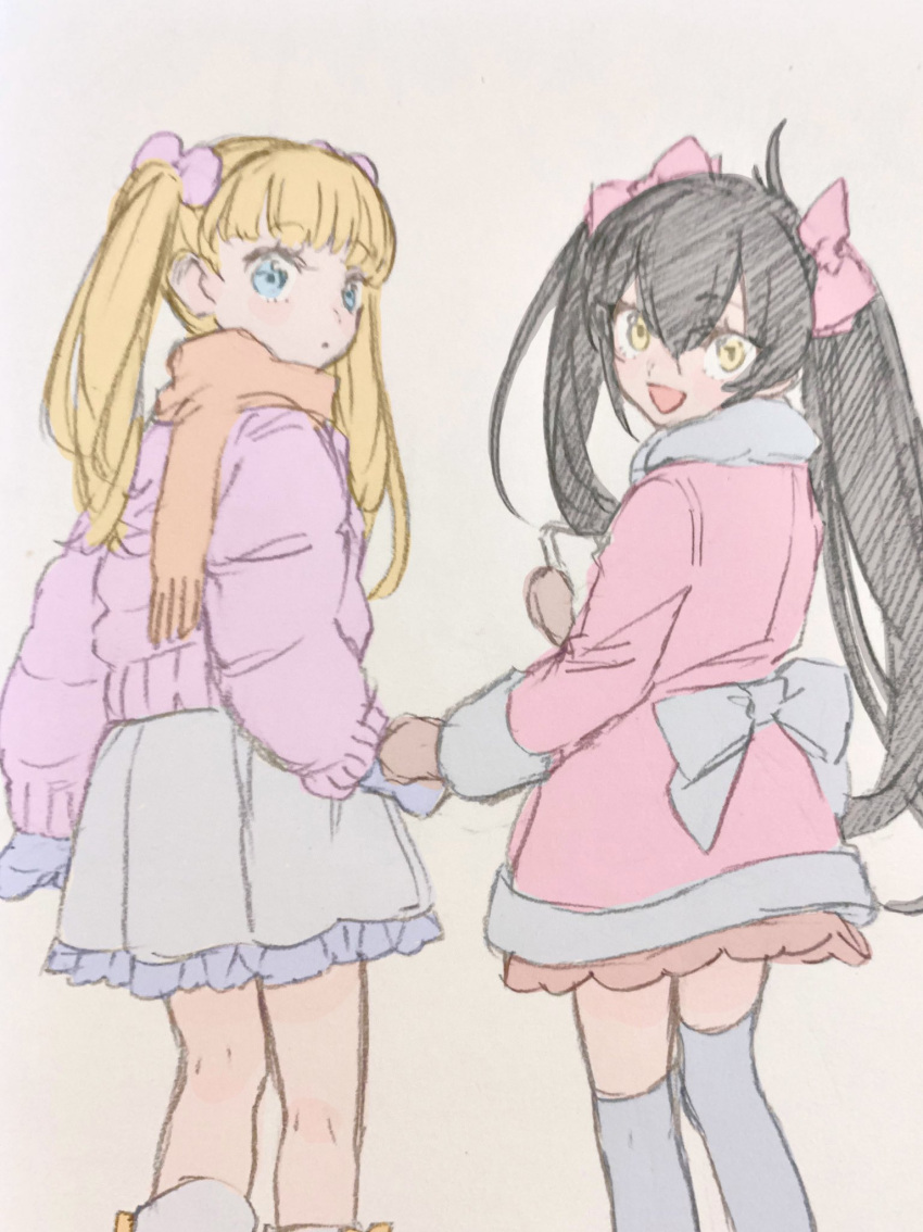 Safebooru - 2girls black hair blonde hair blue eyes coat gacho p ...