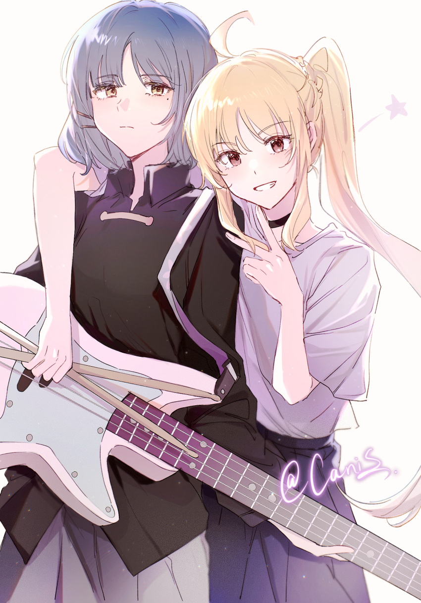 Safebooru - 2girls ahoge arm over shoulder artist name bass guitar black choker black shirt ...
