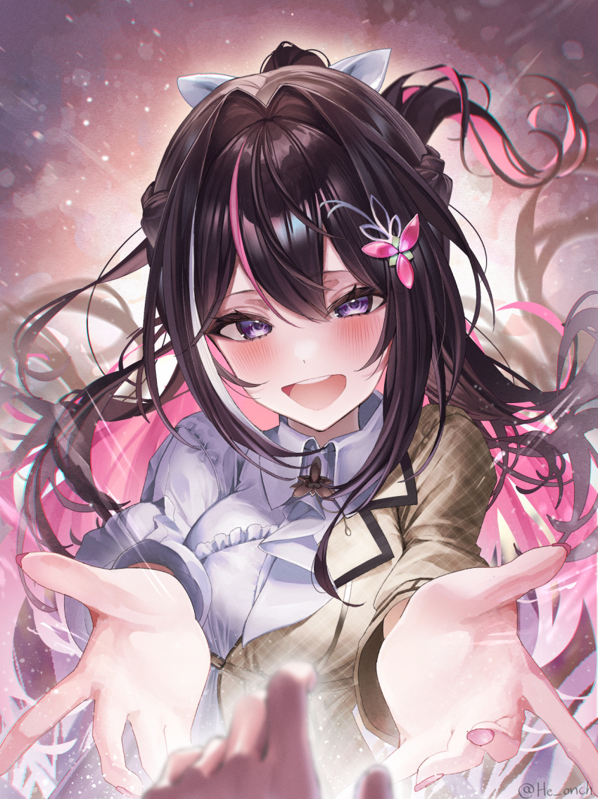 Safebooru - 1girl 1other :d ascot azki (4th costume) (hololive) azki (hololive) black hair blush ...