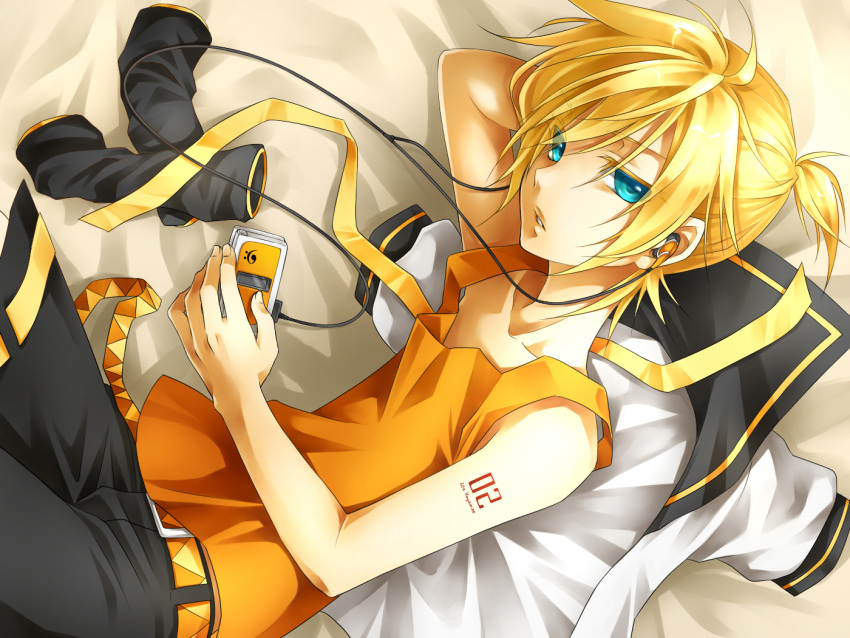 Safebooru - blonde hair blue eyes headphones kagamine len looking at ...