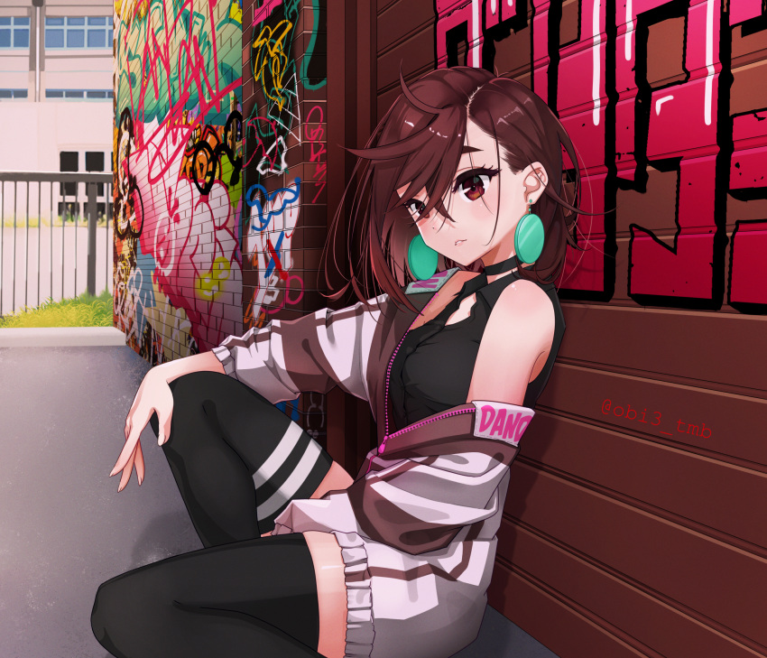 Safebooru - 1girl against wall ayase momo black choker black shirt black thighhighs brown eyes ...