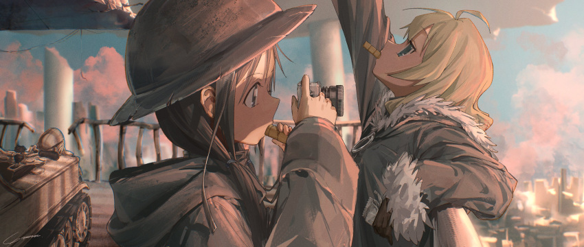 Safebooru - 2girls absurdres arm up black hair blonde hair brown eyes ...