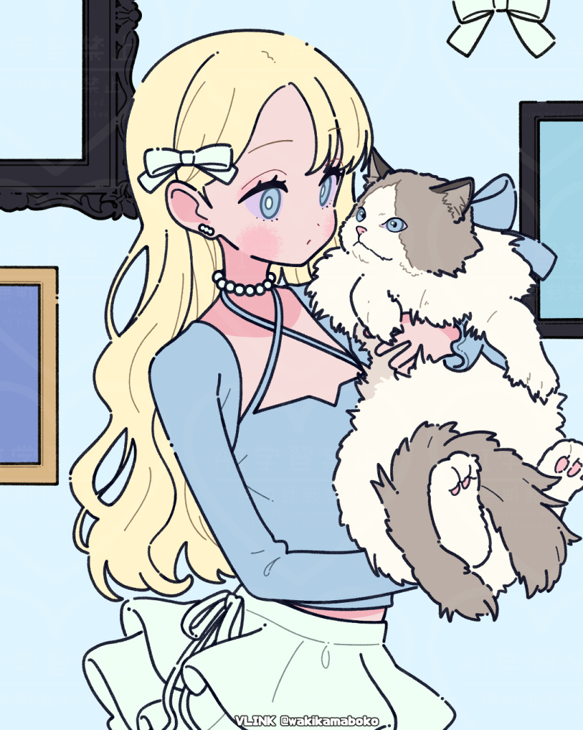 Safebooru - 1girl animal blonde hair blue background blue bow blue eyes blue shirt bow cat ...