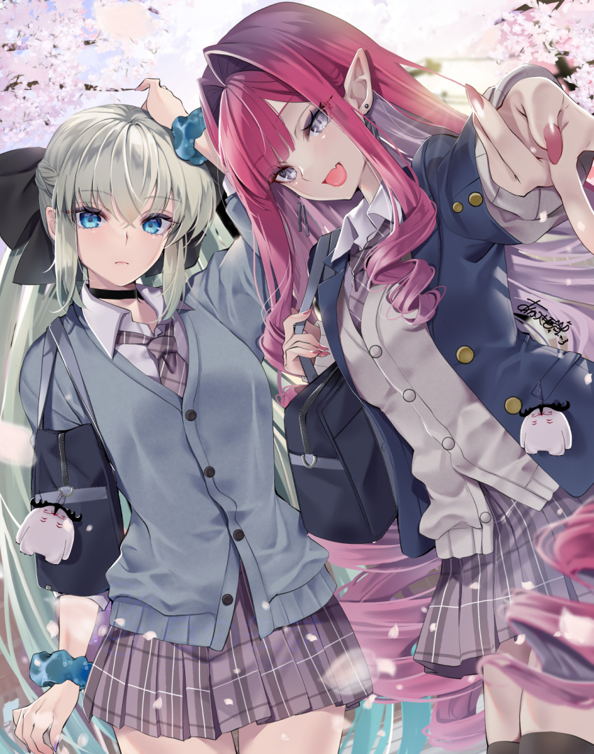 Safebooru - 2girls akatsuki hijiri alternate costume bag baobhan sith ...
