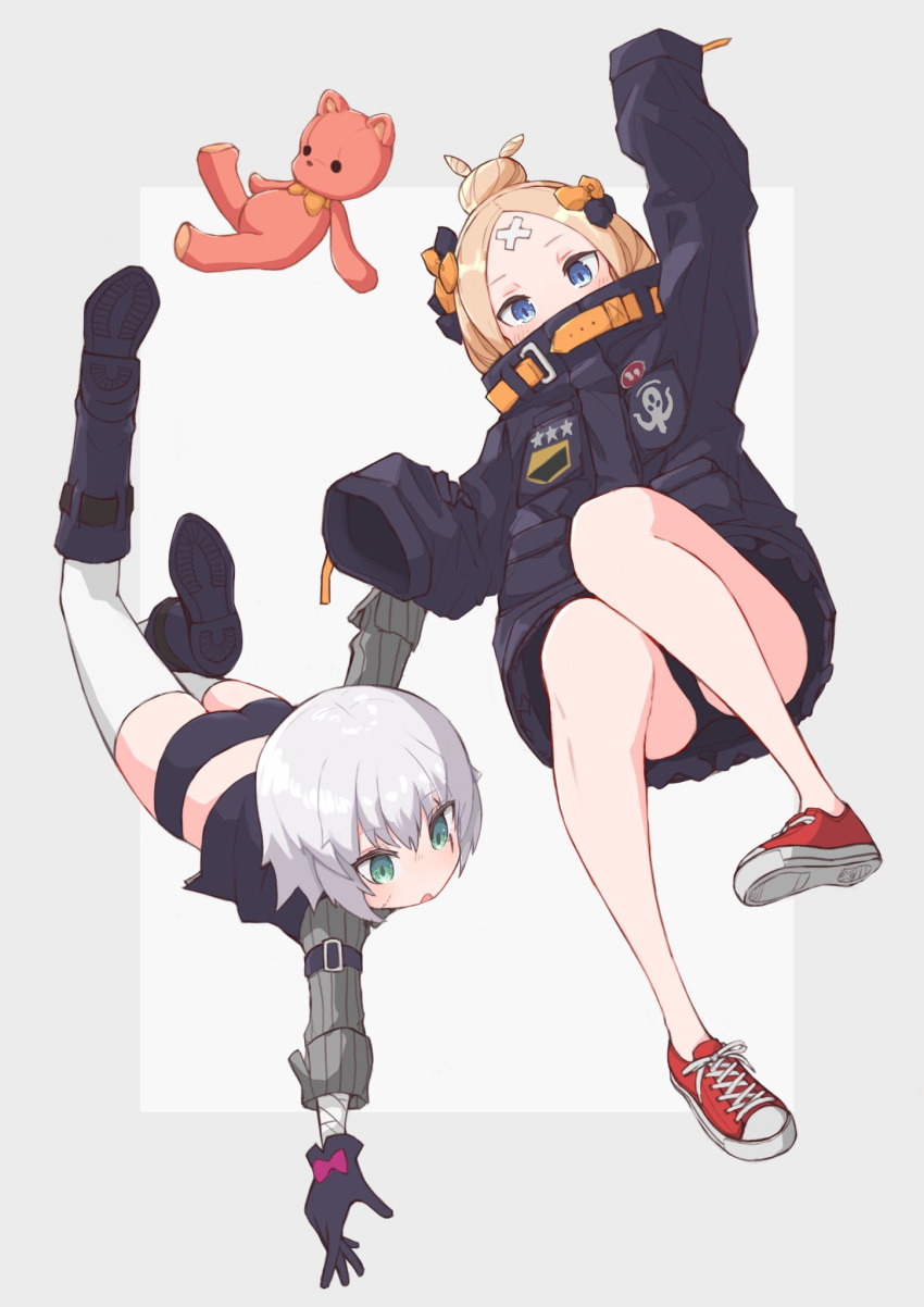 Safebooru - 2girls abigail williams (fate/grand order) aqua eyes ass bandaged arm bandages black ...