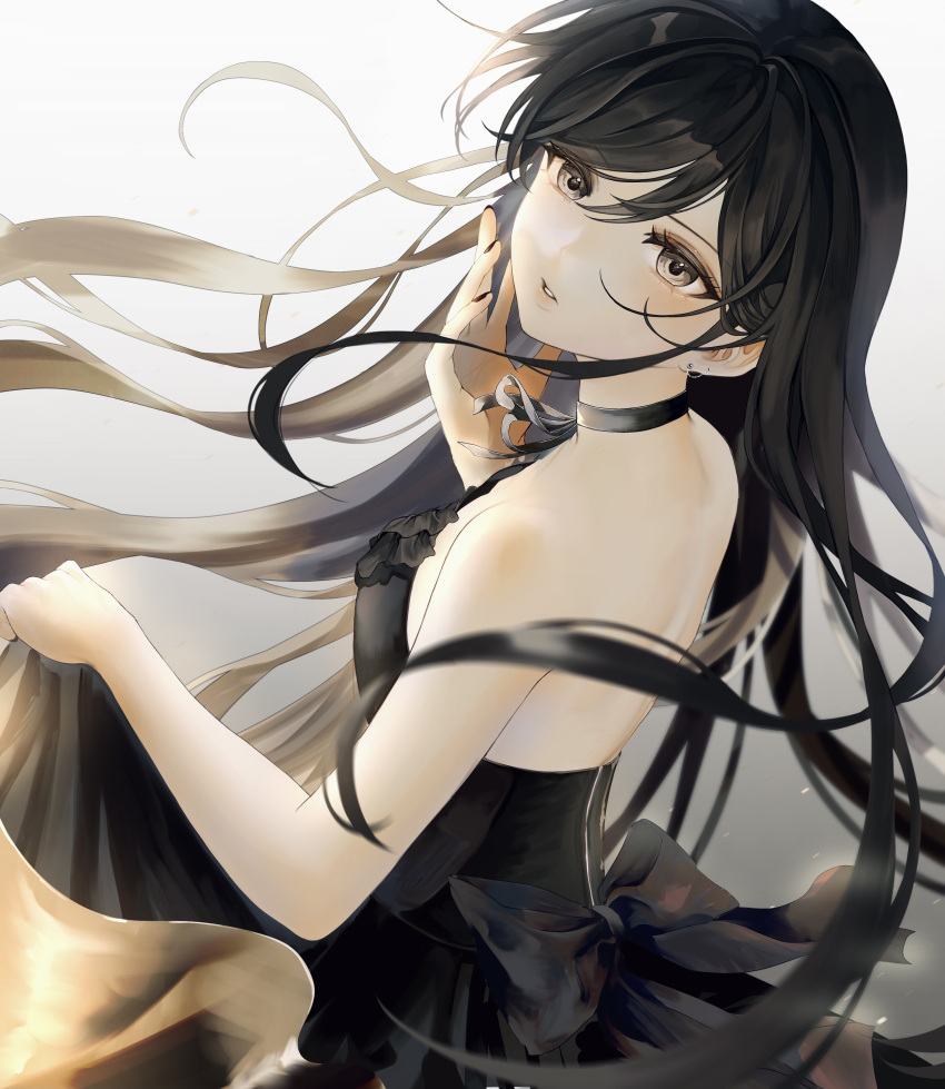 Safebooru - 1girl absurdres aoyagi tsubaki bare arms black choker black dress black hair brown ...