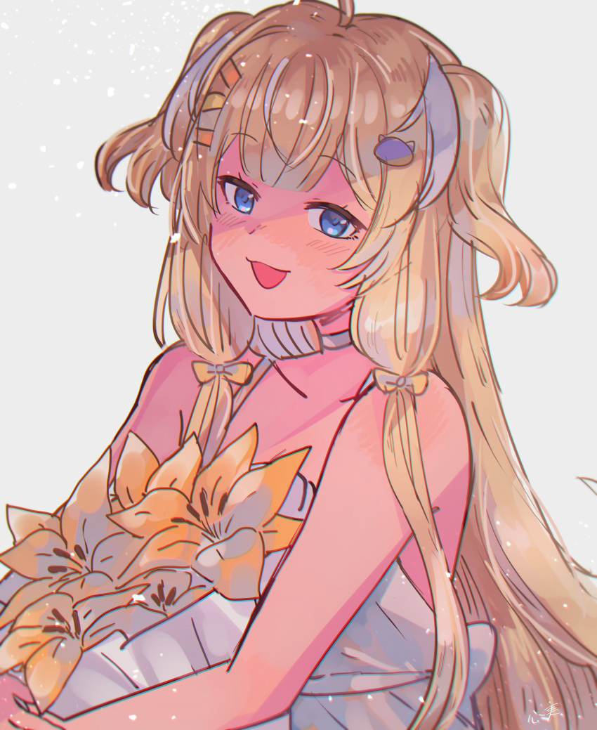 Safebooru - 1girl blonde hair blue eyes bouquet bow choker flower ...