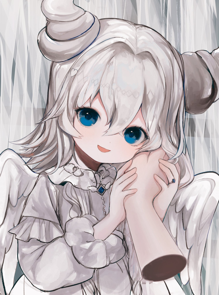 Safebooru - 1girl 1other angel wings blue eyes brooch commentary ...