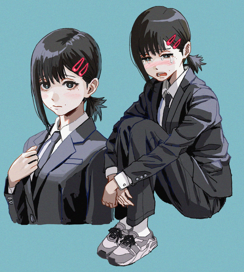 Safebooru - 1girl absurdres bangs black hair black jacket black necktie blue background chainsaw ...
