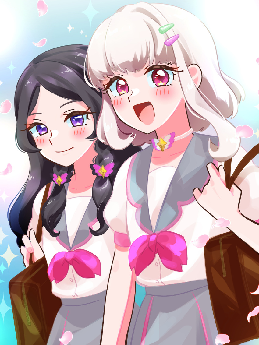 Safebooru - 2girls bag bare arms black hair blonde hair blunt bangs blush bob cut braid ...
