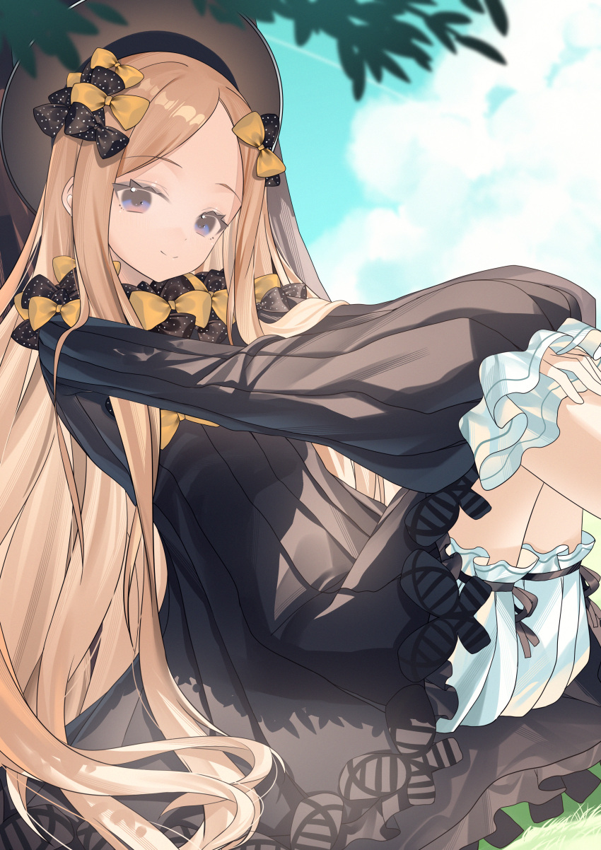 Safebooru - 1girl abigail williams (fate) absurdres black bow black dress black hat blonde hair ...