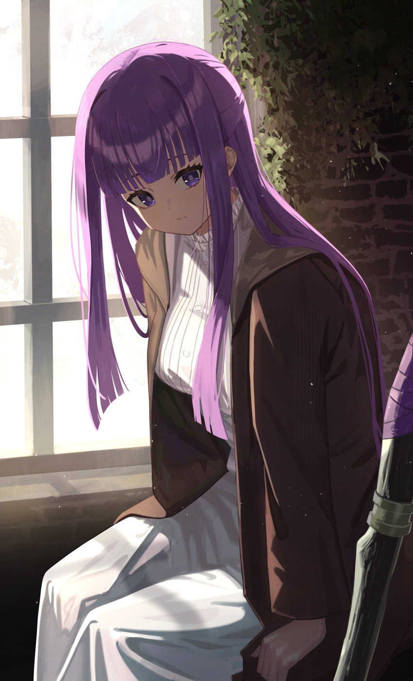 Safebooru - 1girl black robe blunt bangs breasts bright pupils closed mouth dress esuma gt fern ...