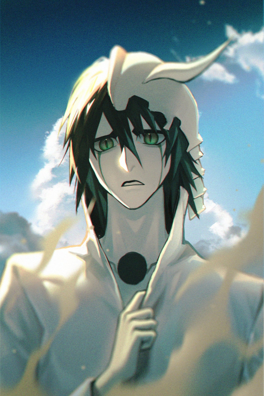 Safebooru - 1boy arrancar black hair black lips bleach blue sky broken ...