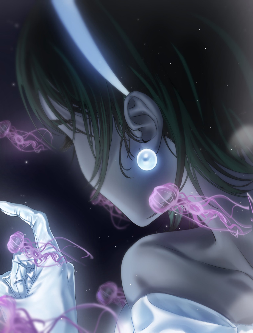 Safebooru - 1girl alien stage black hair commentary earrings facing to the side gloves hairband ...